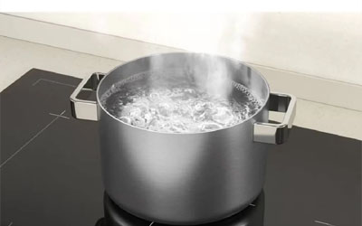 Westinghouse 60cm 4 Zone Induction Cooktop with BoilProtect WHI643BE ...