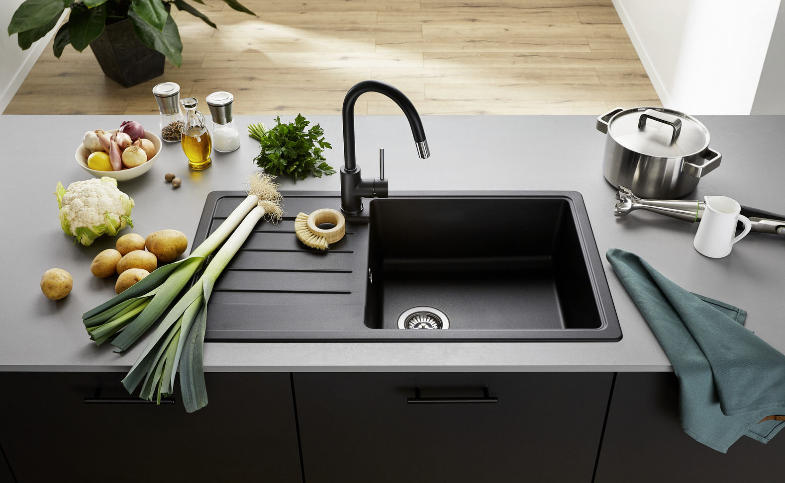 Legra XL 6 S Left Single Bowl Sink Anthracite LEGRAXL6SLAK5 - Signature ...