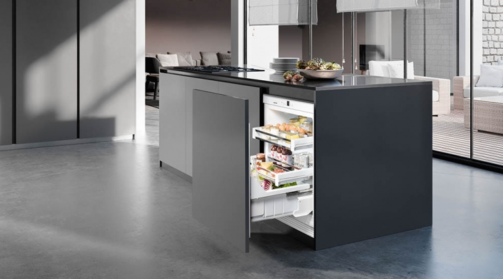 Integrated under bench fridge store