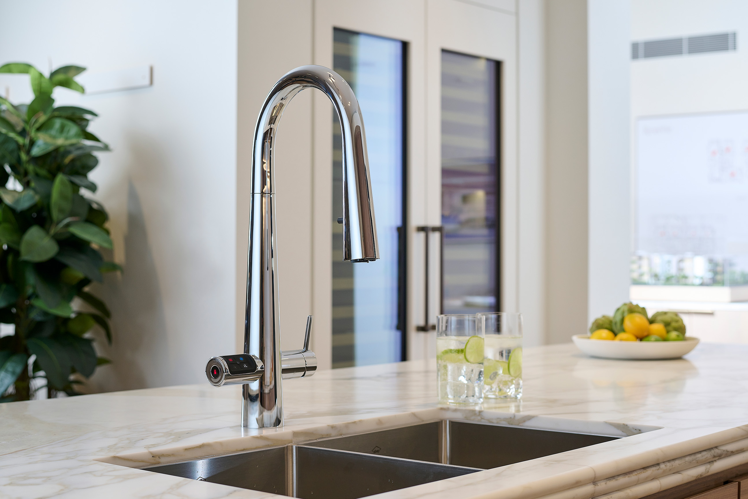 HydroTap G5 BCSHA Celsius Plus All-In-One Pull-Out Chrome H5X783Z00AU ...