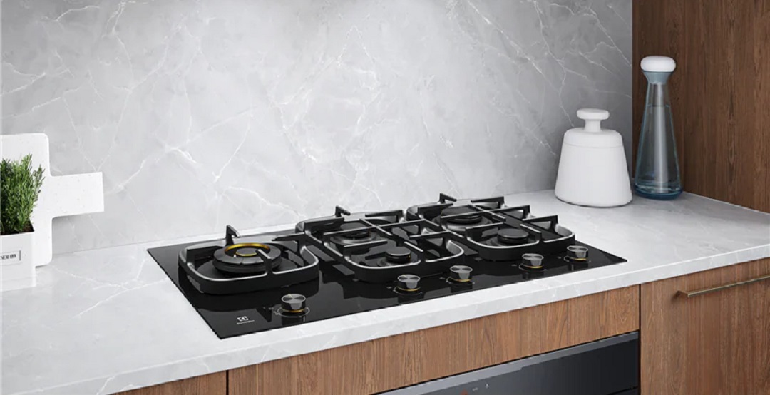Electrolux 90cm UltimateTaste 900 5 Burner Gas Cooktop Black Ceramic ...