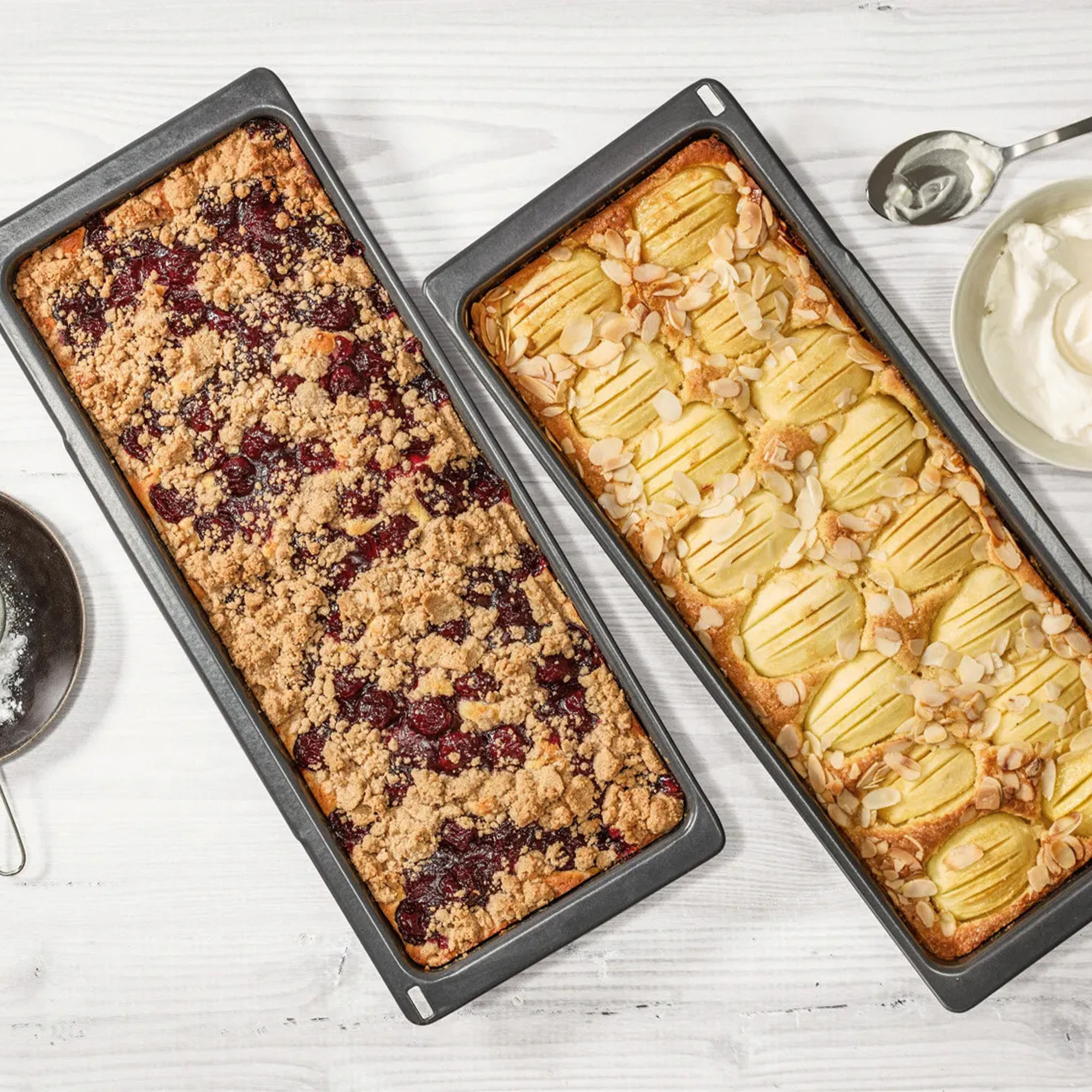 Slim universal pan 39 x 455 x 188 mm Grey HEZ530000 - Signature Appliances