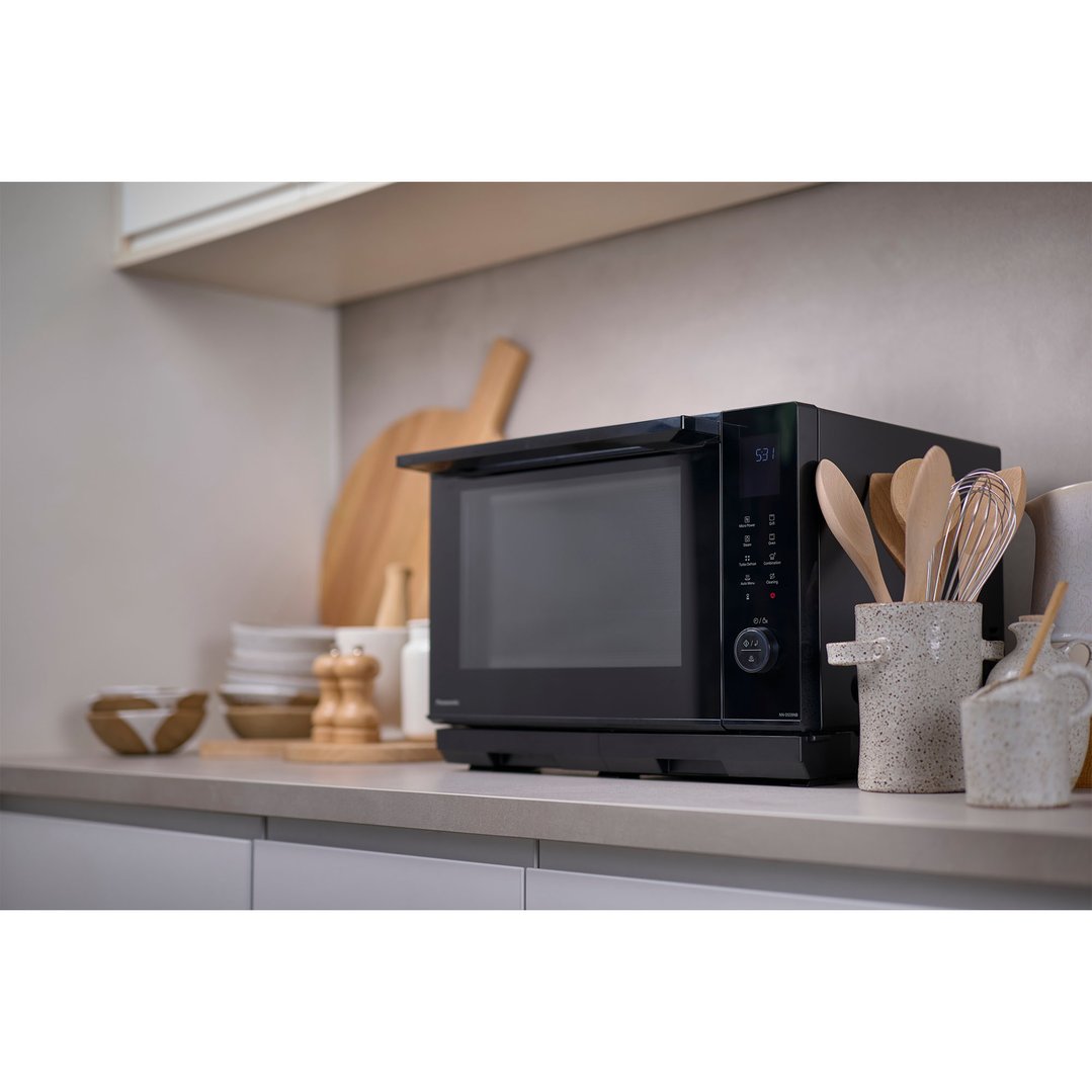 Panasonic 4-in-1 Steam Microwave Oven with Grill NN-DS59NBQPQ ...