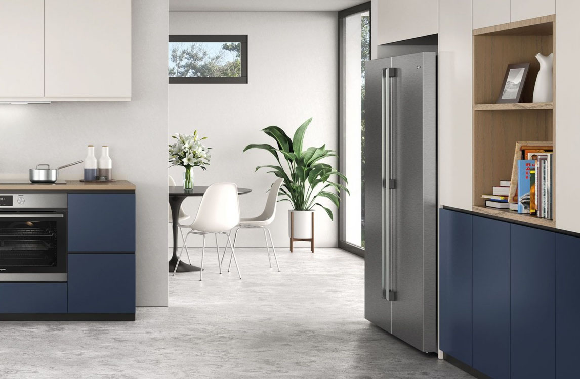 466L Stainless Steel Single Door Fridge WRB5004SCR - Signature Appliances